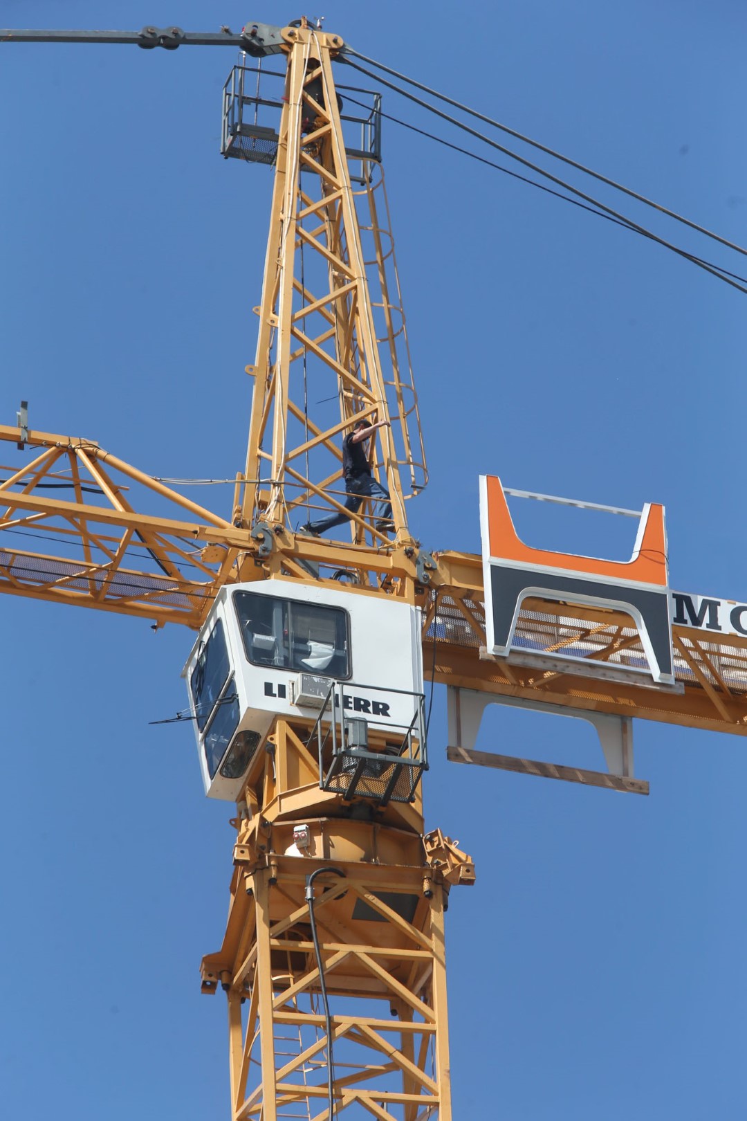 Tower Crane Signs